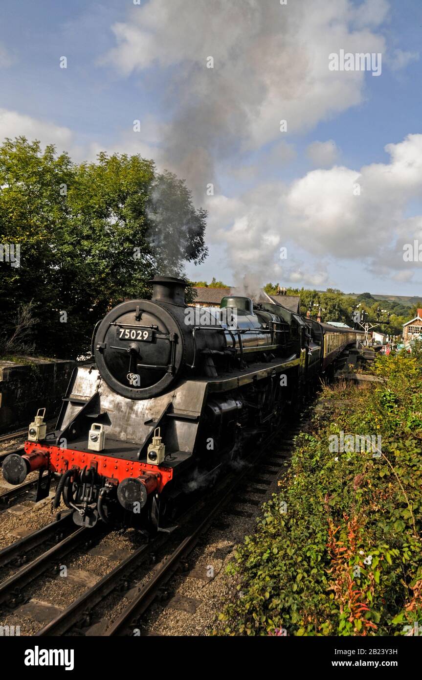 The Ex British Rail (BR) Class 4MT 4-6-0 steam locomotive No 75029 ...