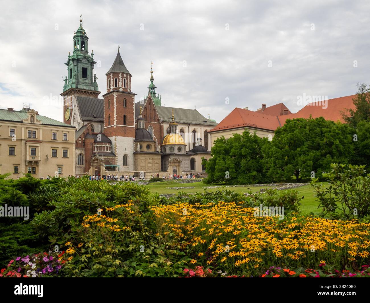 Wawel Castle and Cathedral, Krakow Stock Photo - Alamy