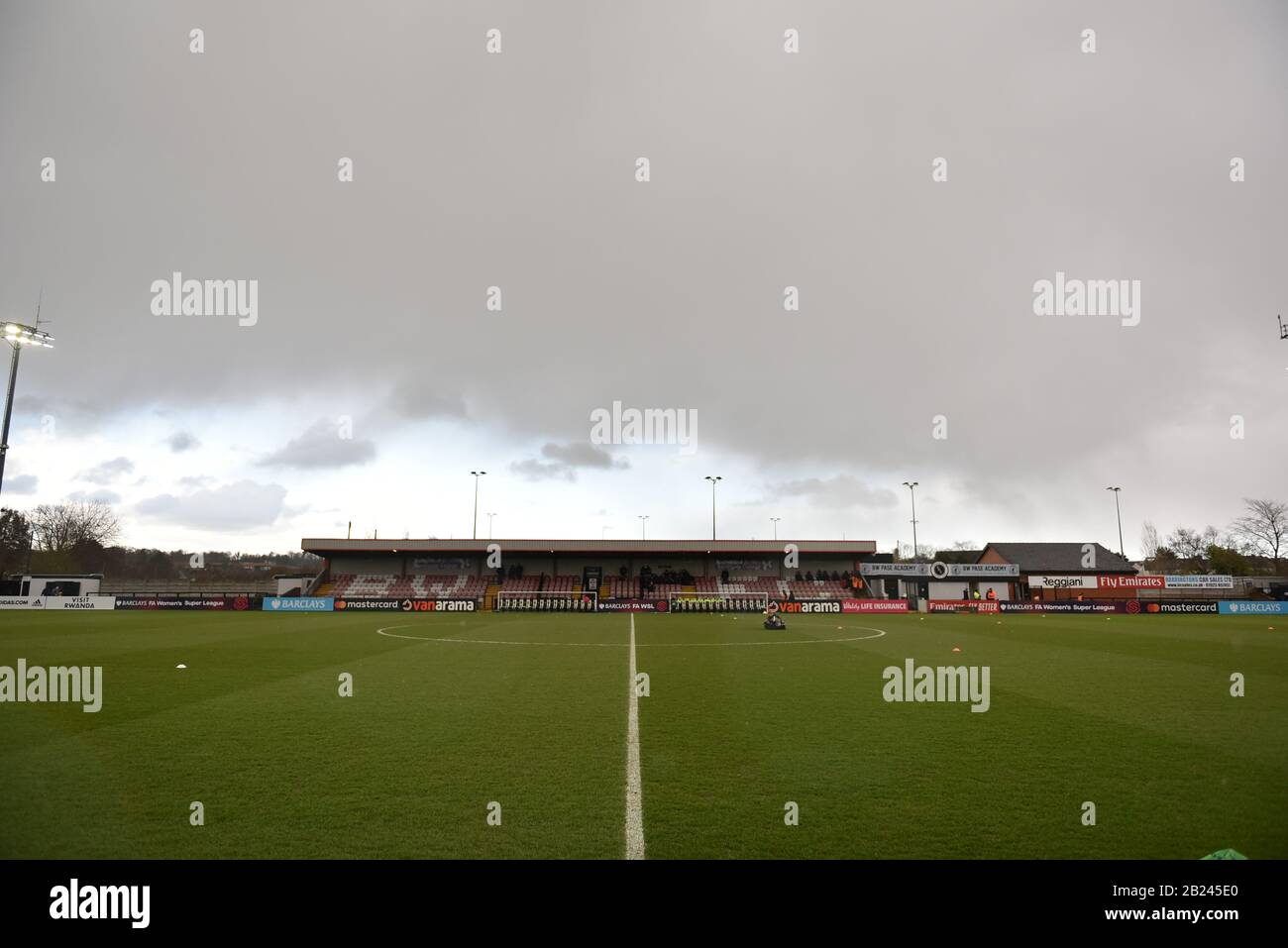 Borehamwood park hi-res stock photography and images - Alamy