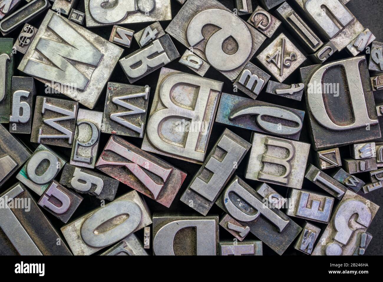 Metal letter type blocks hi-res stock photography and images - Alamy