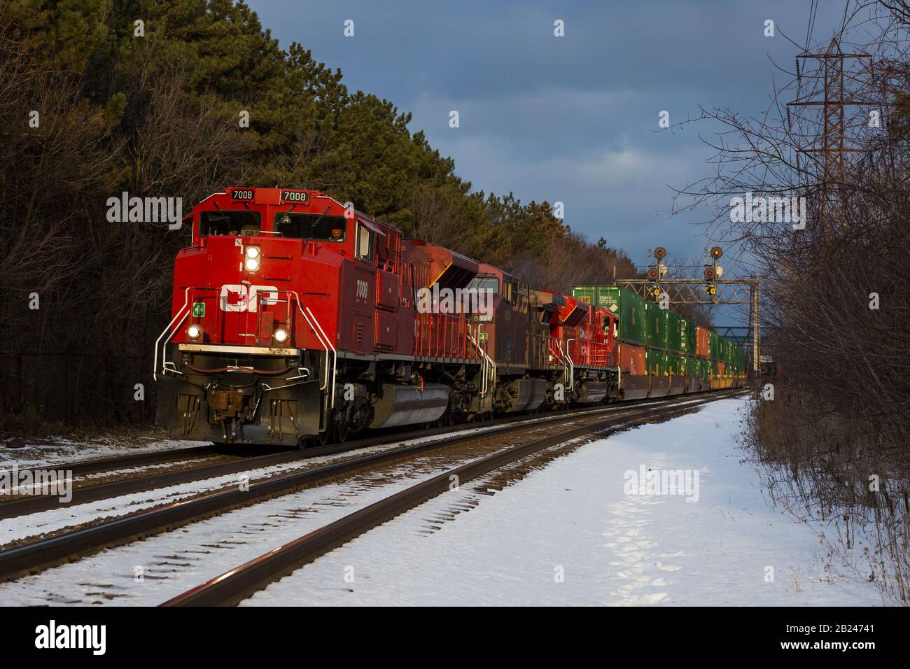 Intermodal container train hi-res stock photography and images - Alamy