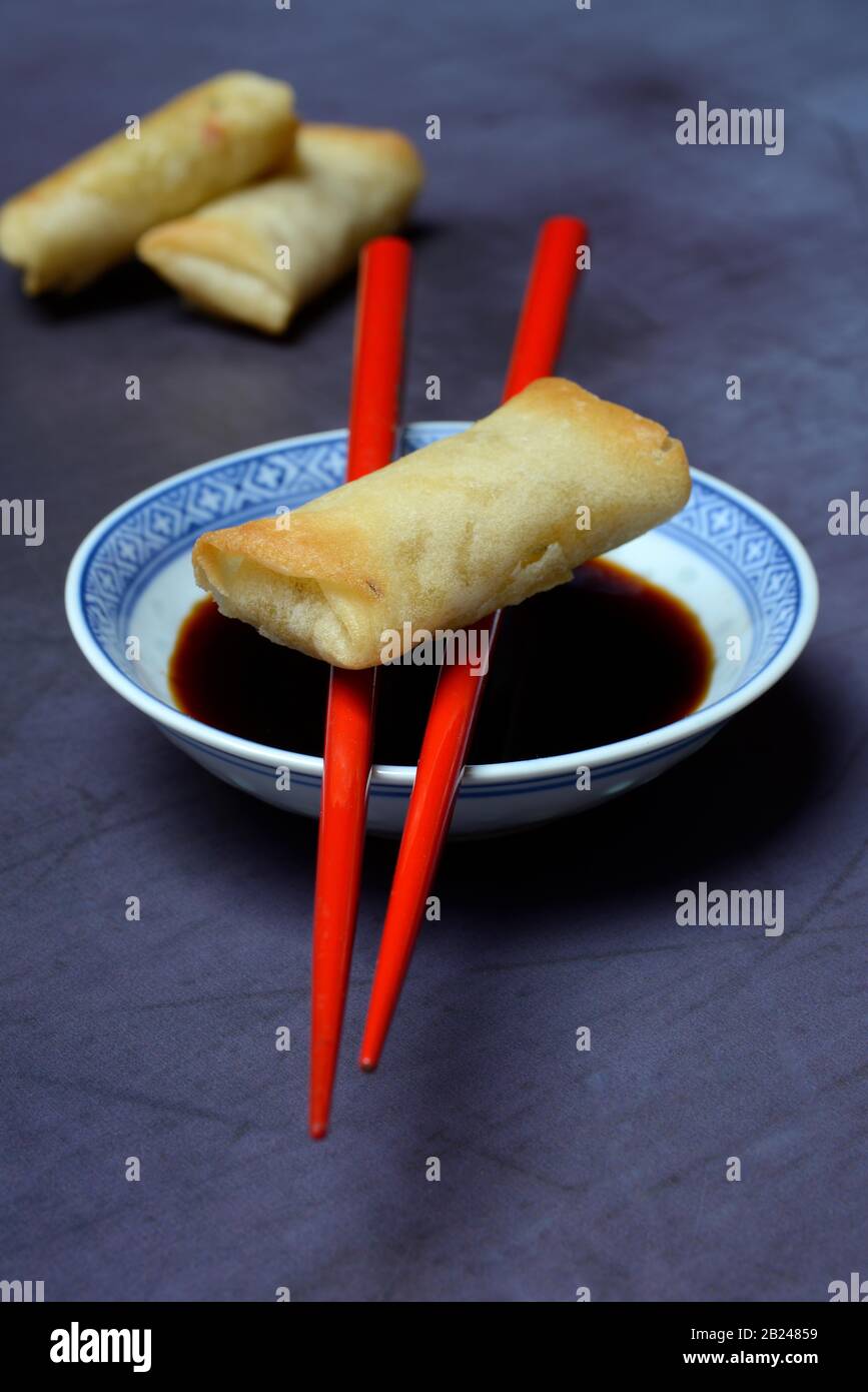 Spring roll soy sauce hi-res stock photography and images - Alamy