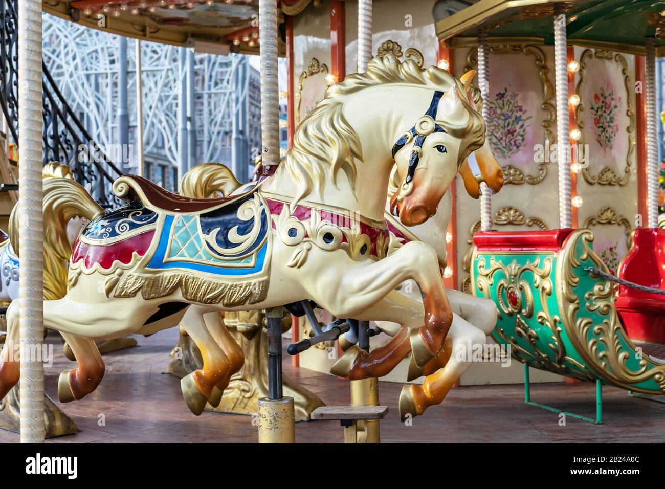 Circular carousel hi-res stock photography and images - Alamy