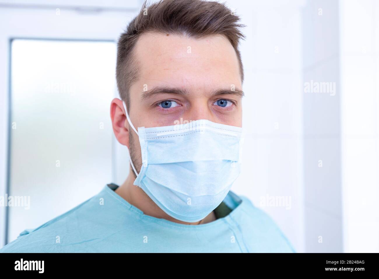 Medical suit hi-res stock photography and images - Alamy