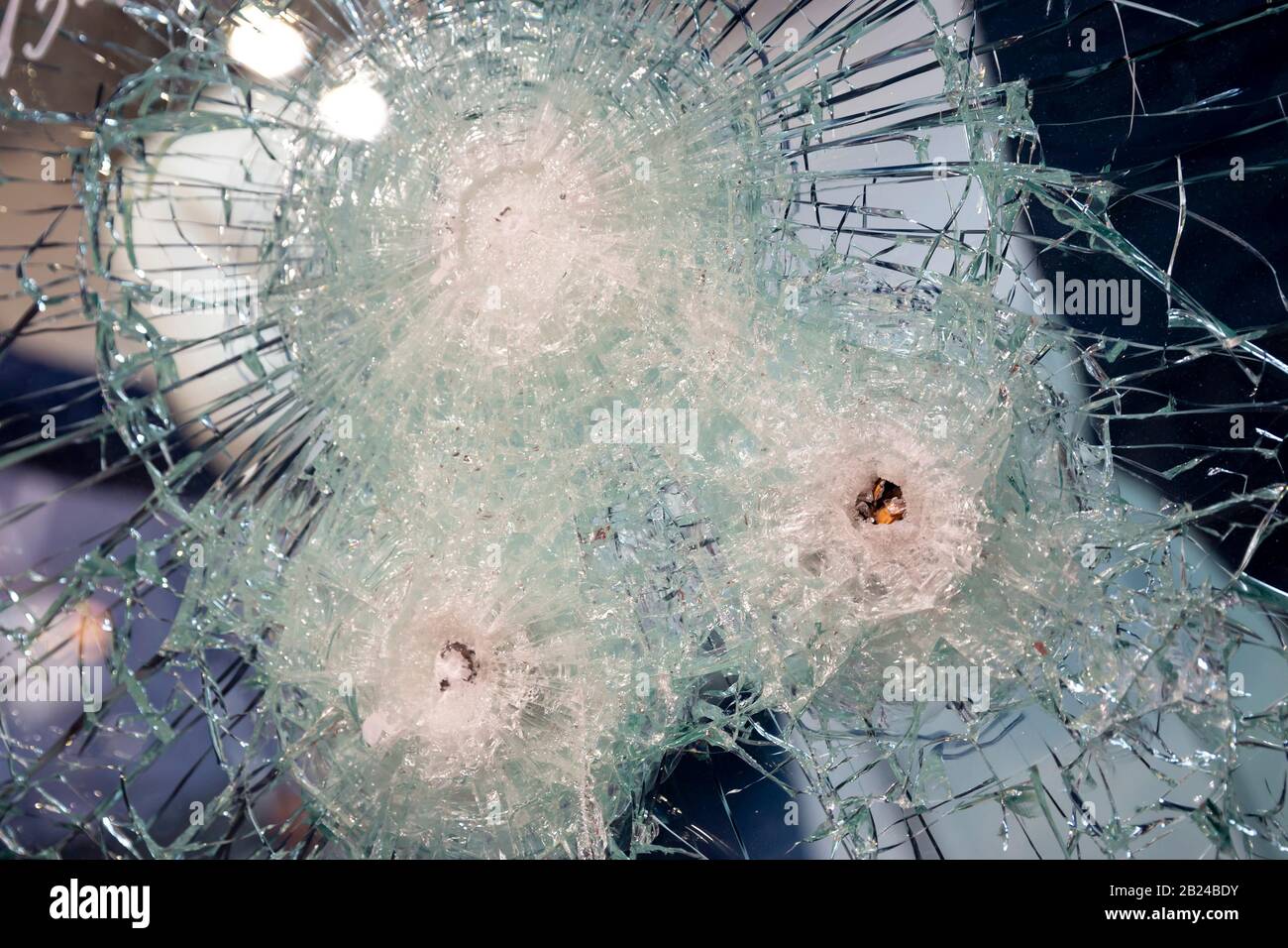 Bulletproof glass hi-res stock photography and images - Alamy
