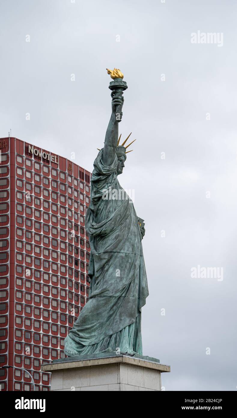 Statue of liberty, Paris France. A replica of the original statue on ...