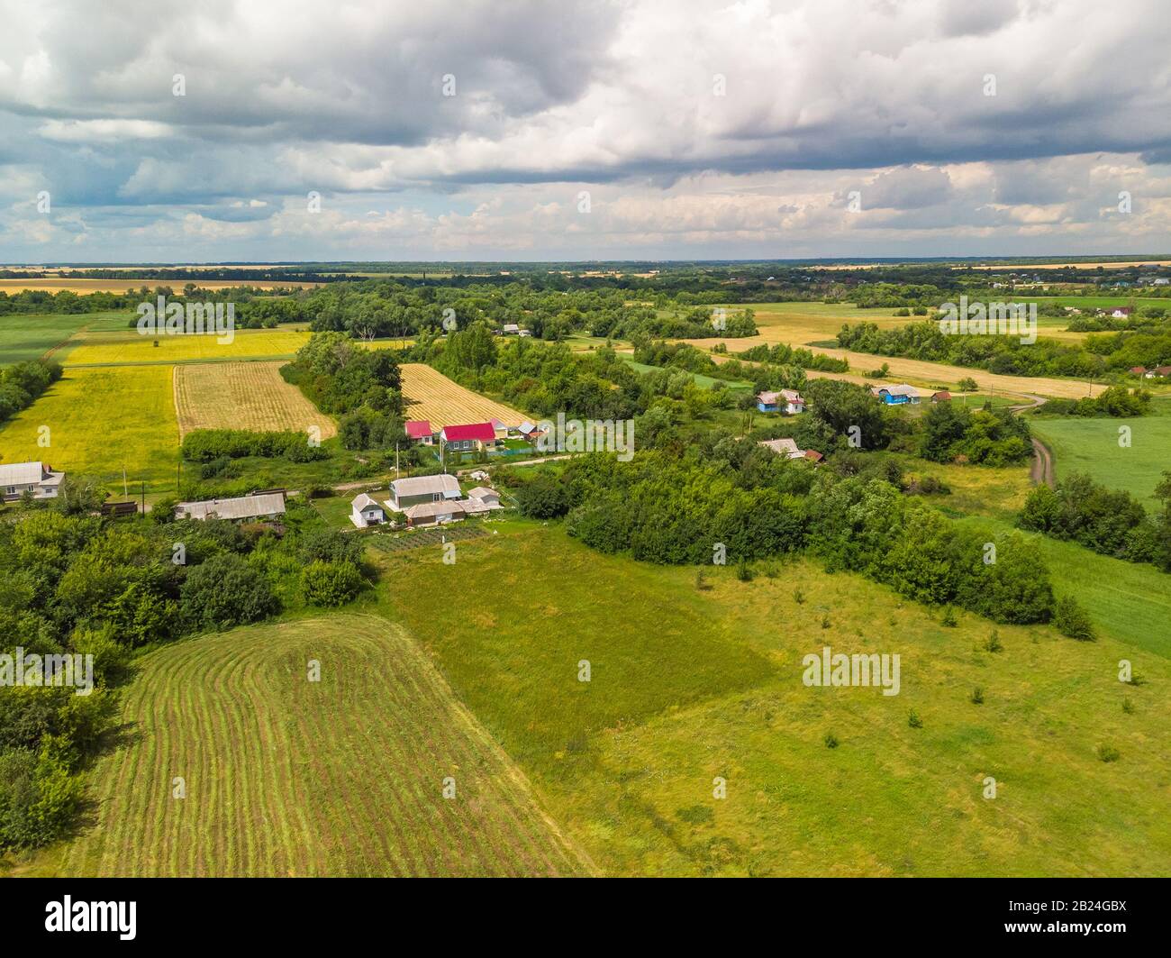 Field photographed from above hi-res stock photography and images - Alamy