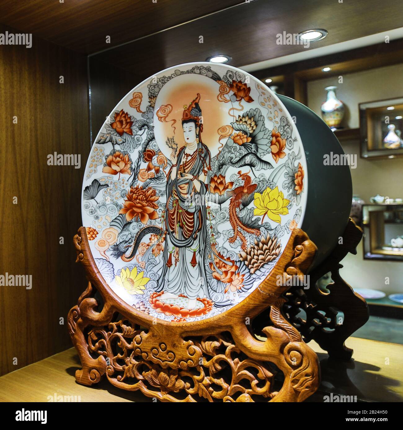 Chinese Porcelain Vessels High Resolution Stock Photography and Images ...