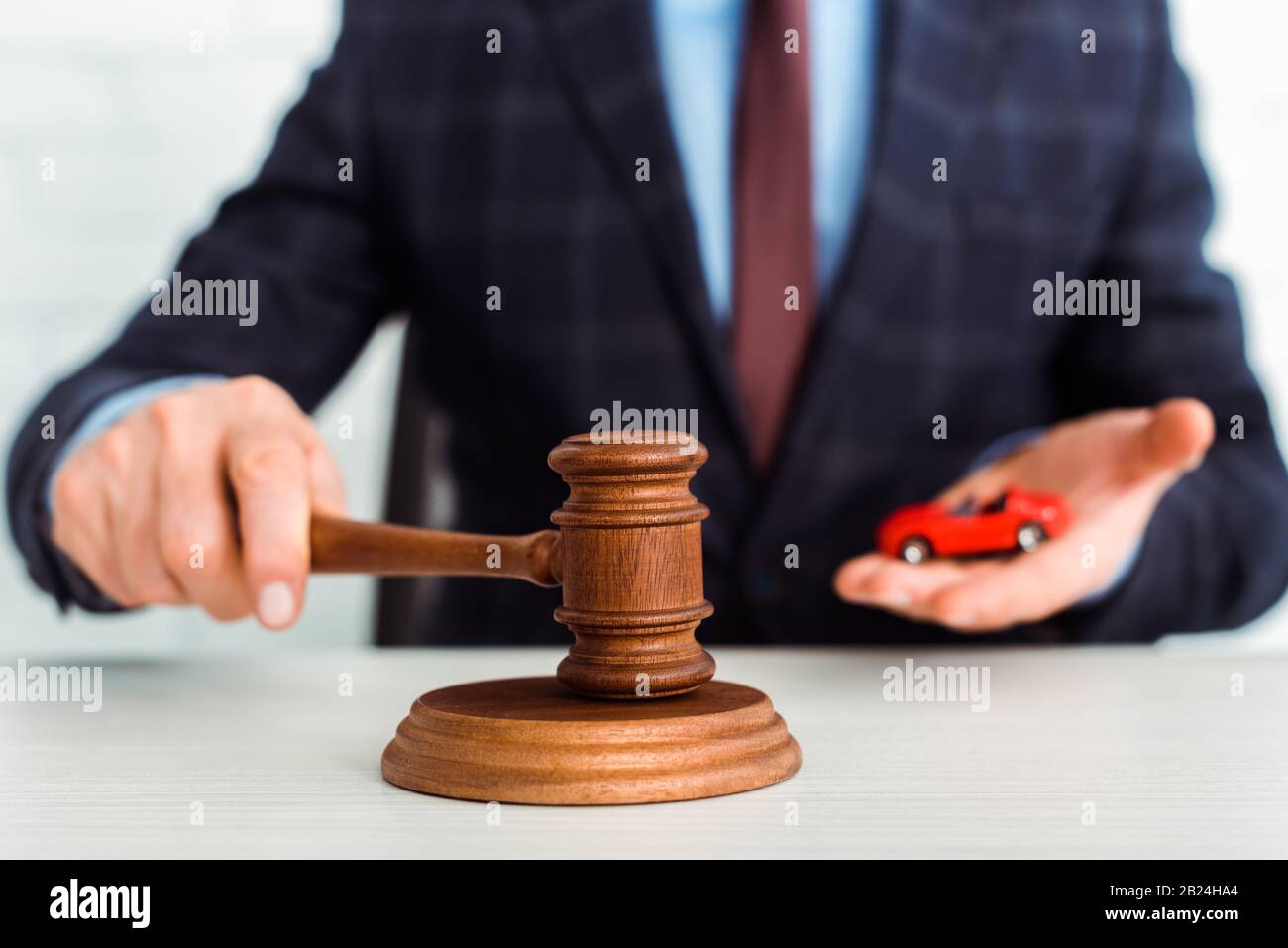 Auctioneer with gavel hi-res stock photography and images - Alamy