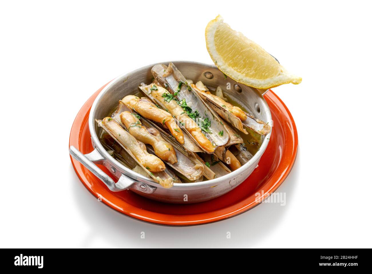 Razor clams with lemon Algarve recipe. Seafood Portugal Stock Photo - Alamy