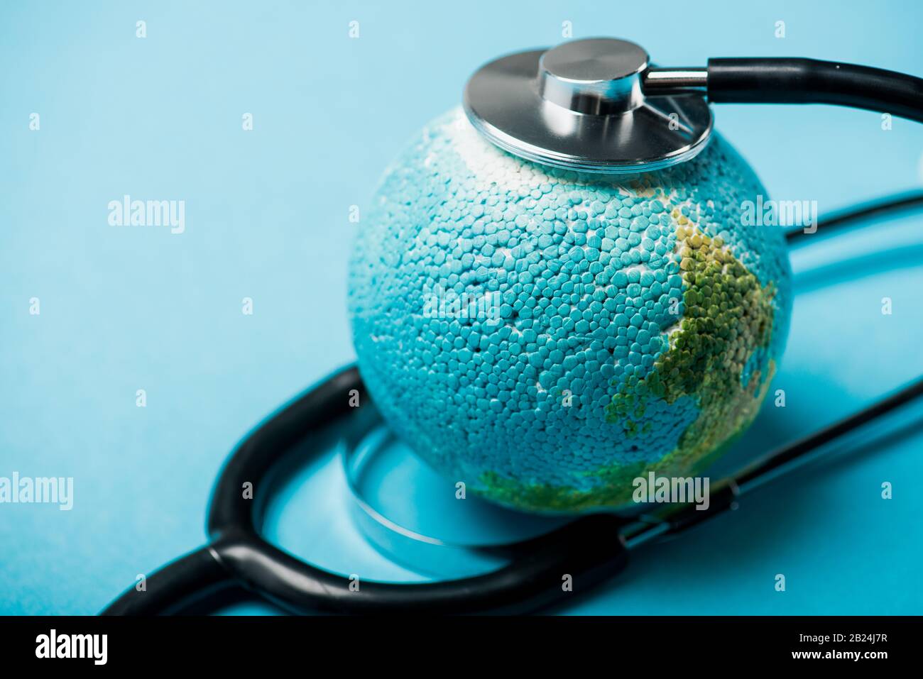 Stethoscope connected globe on hi-res stock photography and images - Alamy