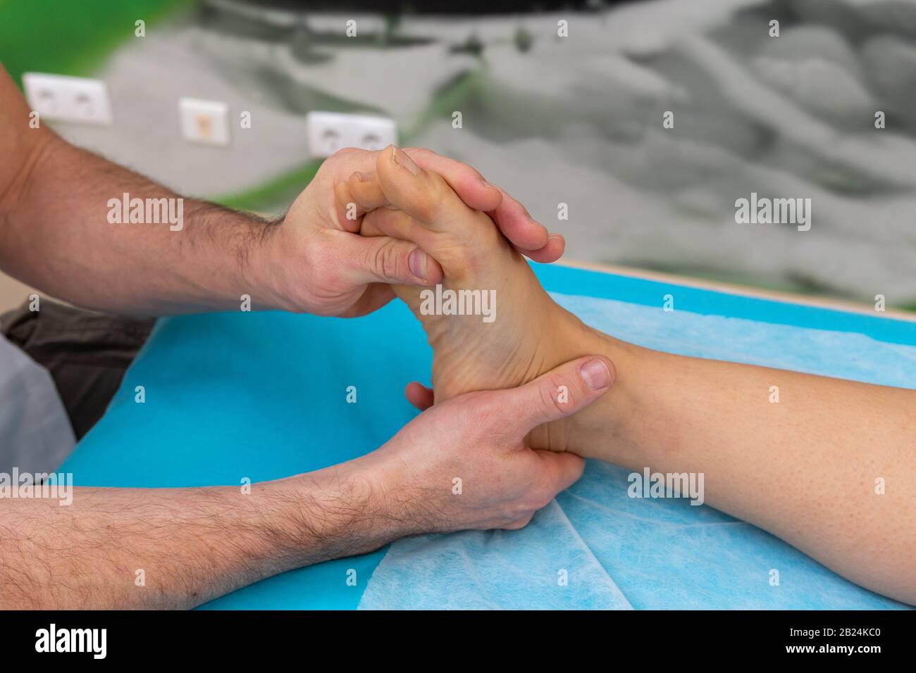 Foot manipulation hi-res stock photography and images - Alamy