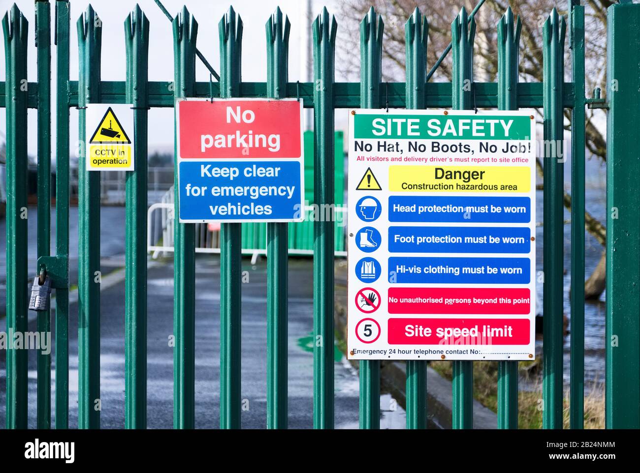 Construction method risk assessment hi-res stock photography and images ...