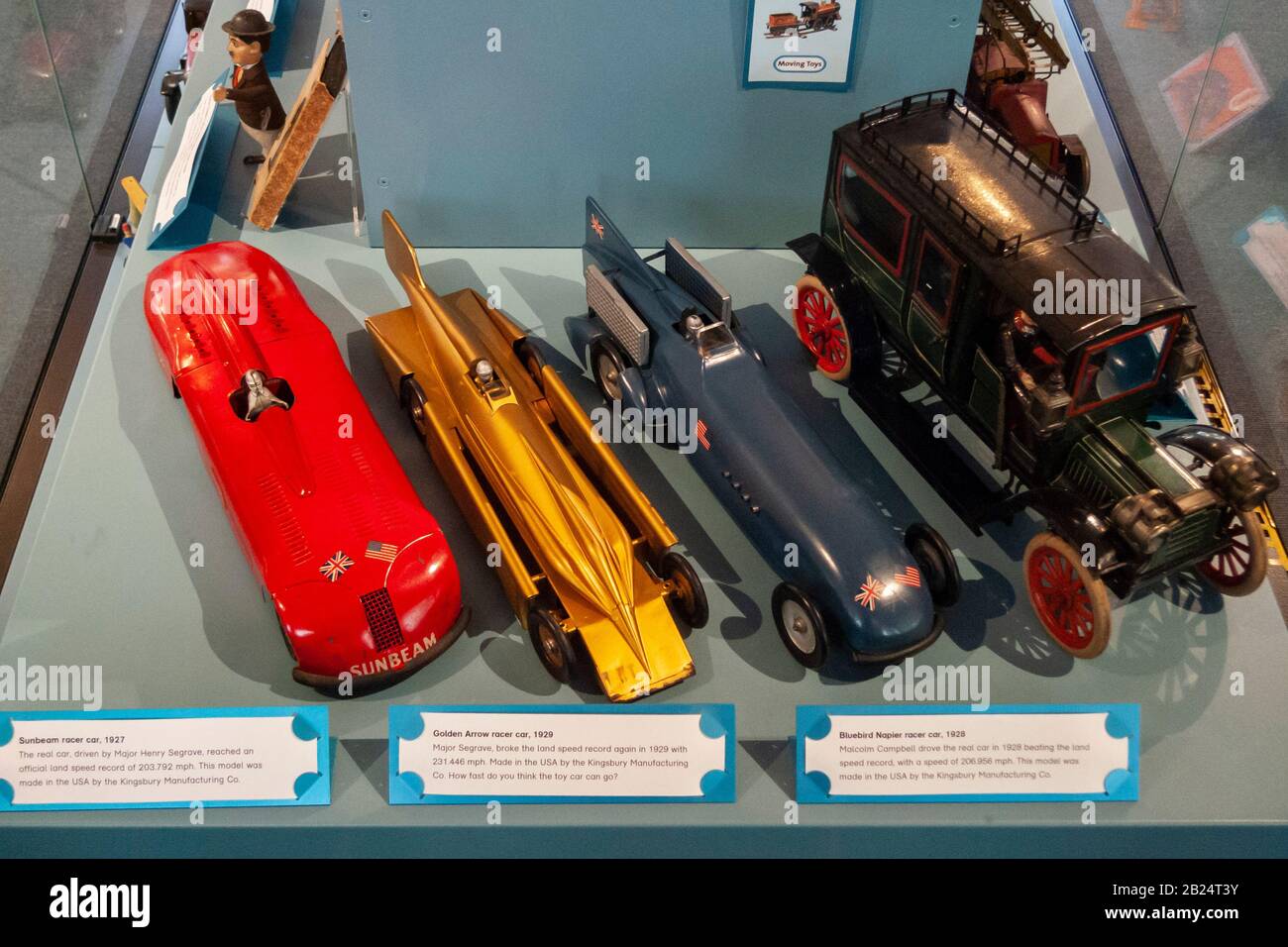 Golden Arrow, Sunbeam, and Bluebird Napier race cars at the V&A Museum ...