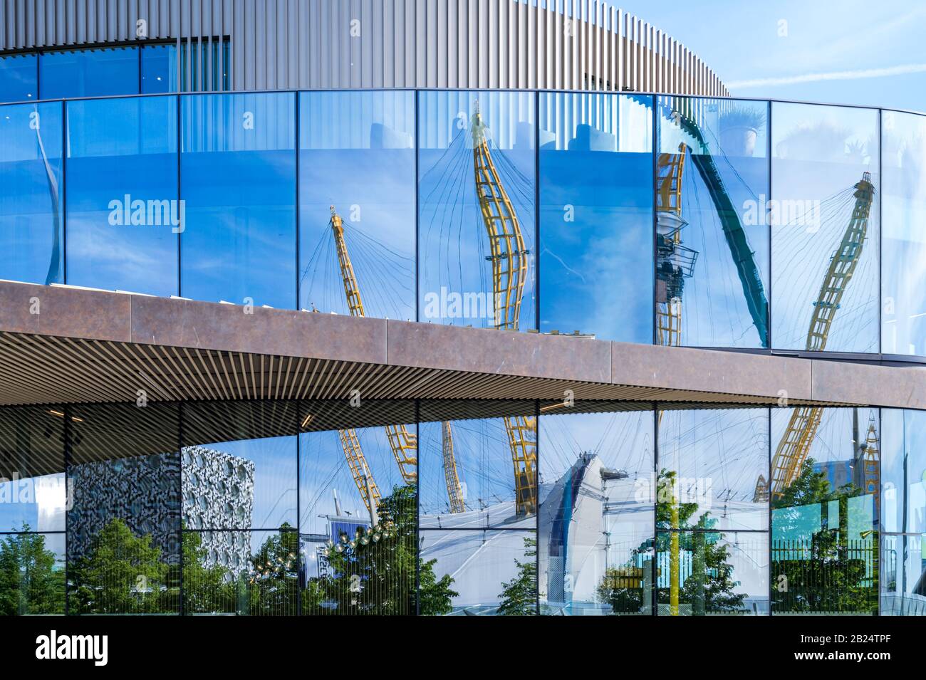 Cable gallery hi-res stock photography and images - Alamy