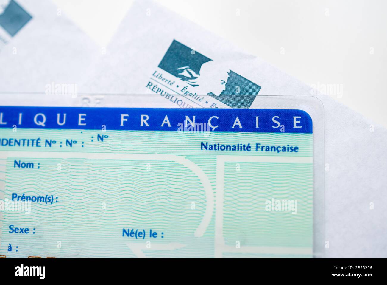 Carte identite francaise hi-res stock photography and images - Alamy