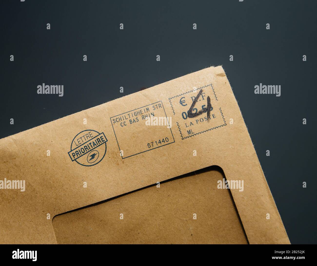 Letter envelope french postage stamp hi-res stock photography and ...