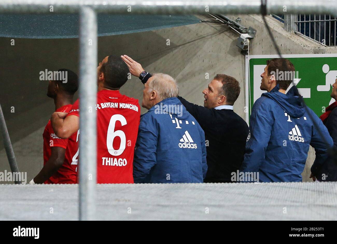 Thomas muller poster hi-res stock photography and images - Alamy
