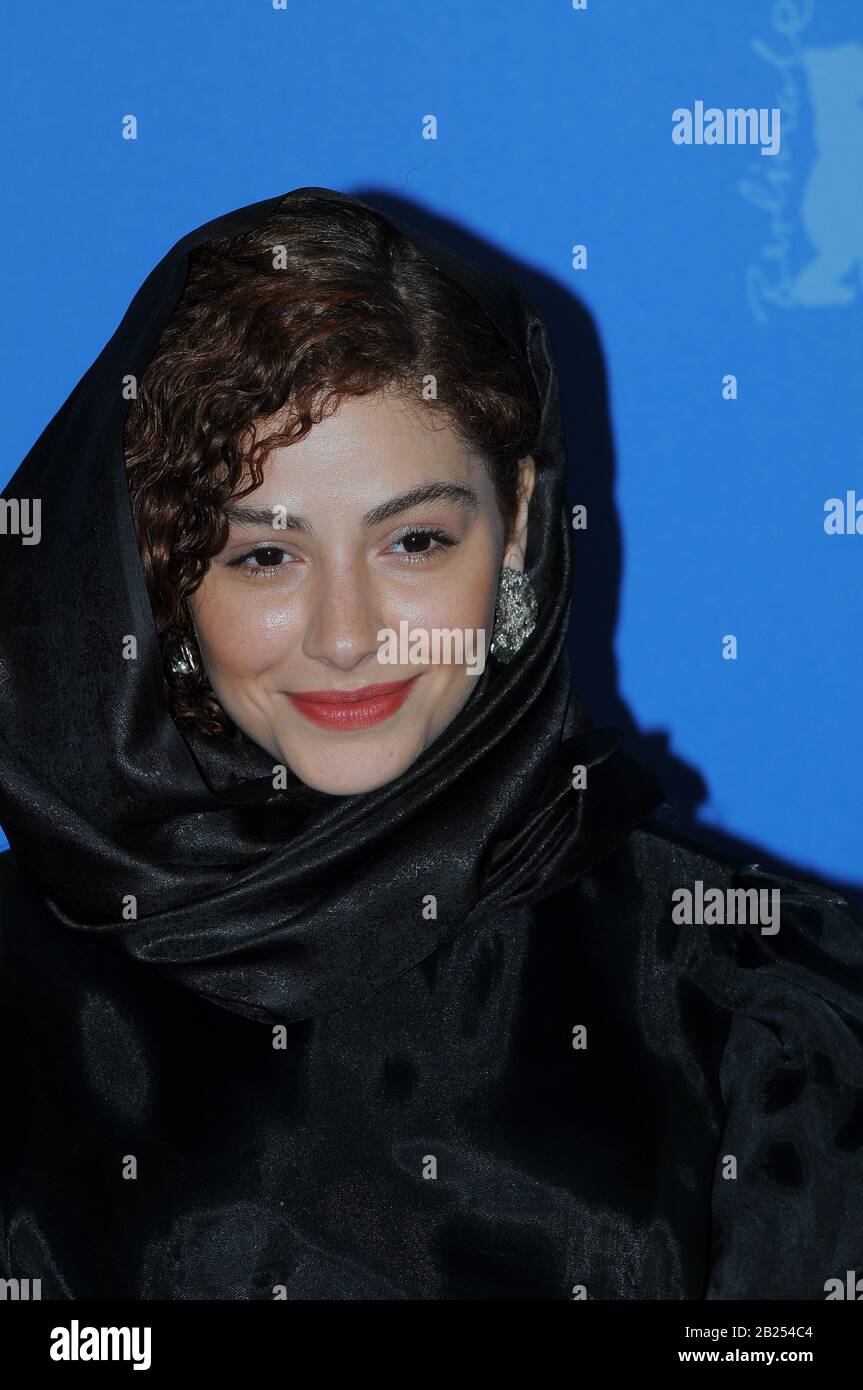 Mahtab servati hi-res stock photography and images - Alamy