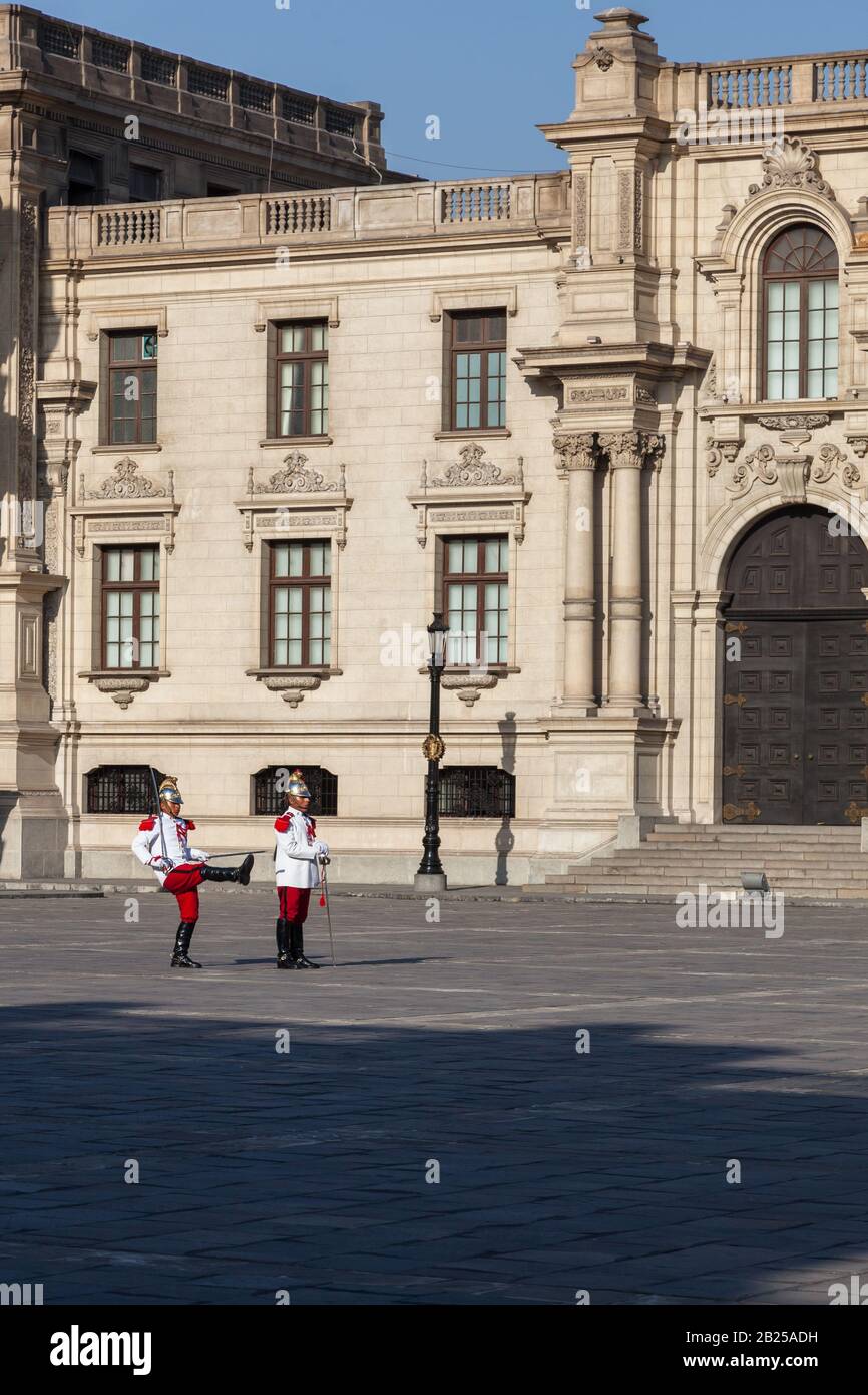 Lima changing of the guard hi-res stock photography and images - Alamy