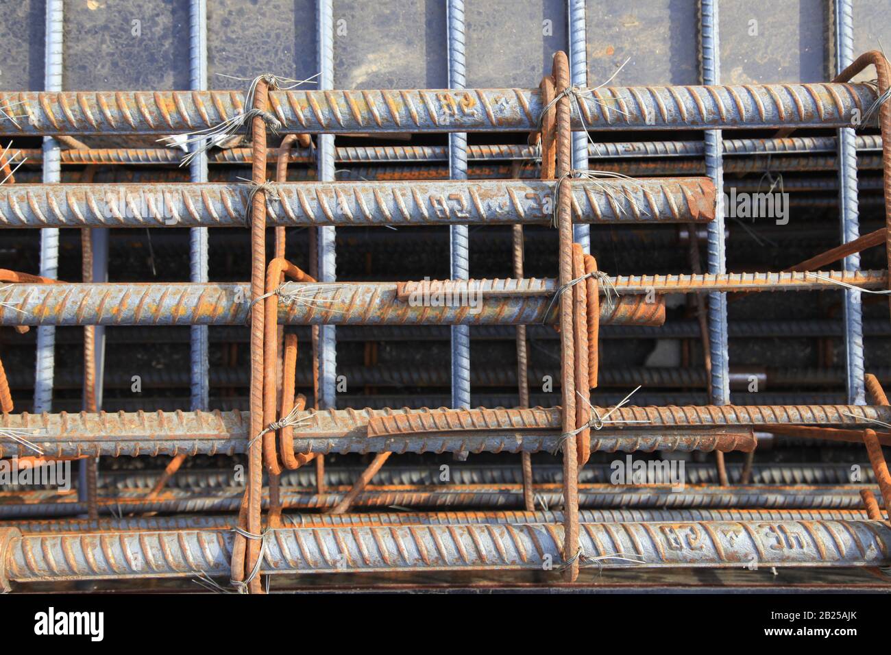 Steel grid on the construction site Stock Photo - Alamy