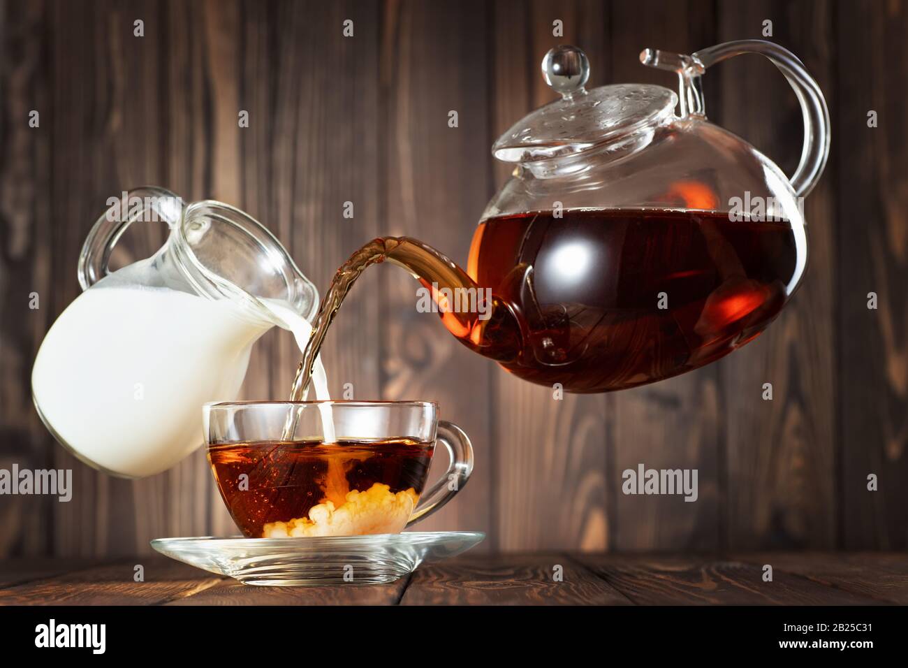 The flying teapot hi-res stock photography and images - Alamy