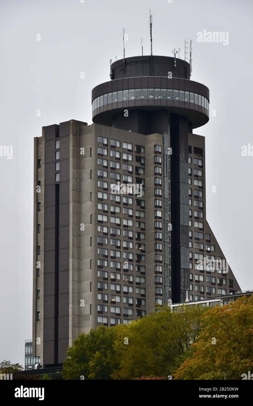 The Hotel Le Concorde and Ciel rotating restaurant, Quebec City, Canada ...