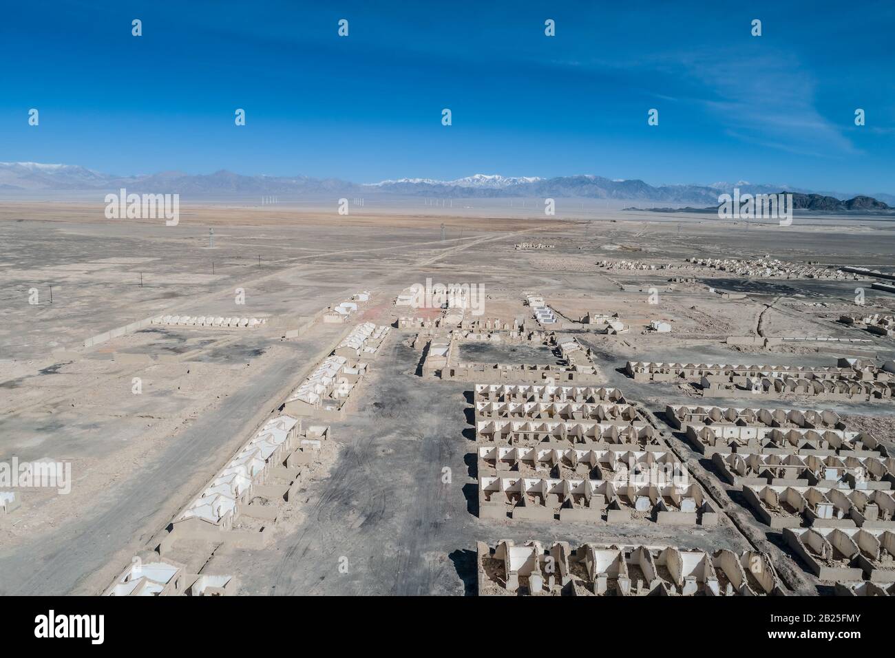 aerial view of the ruins of the abandoned oil town, Lenghu, China Stock Photo - Alamy