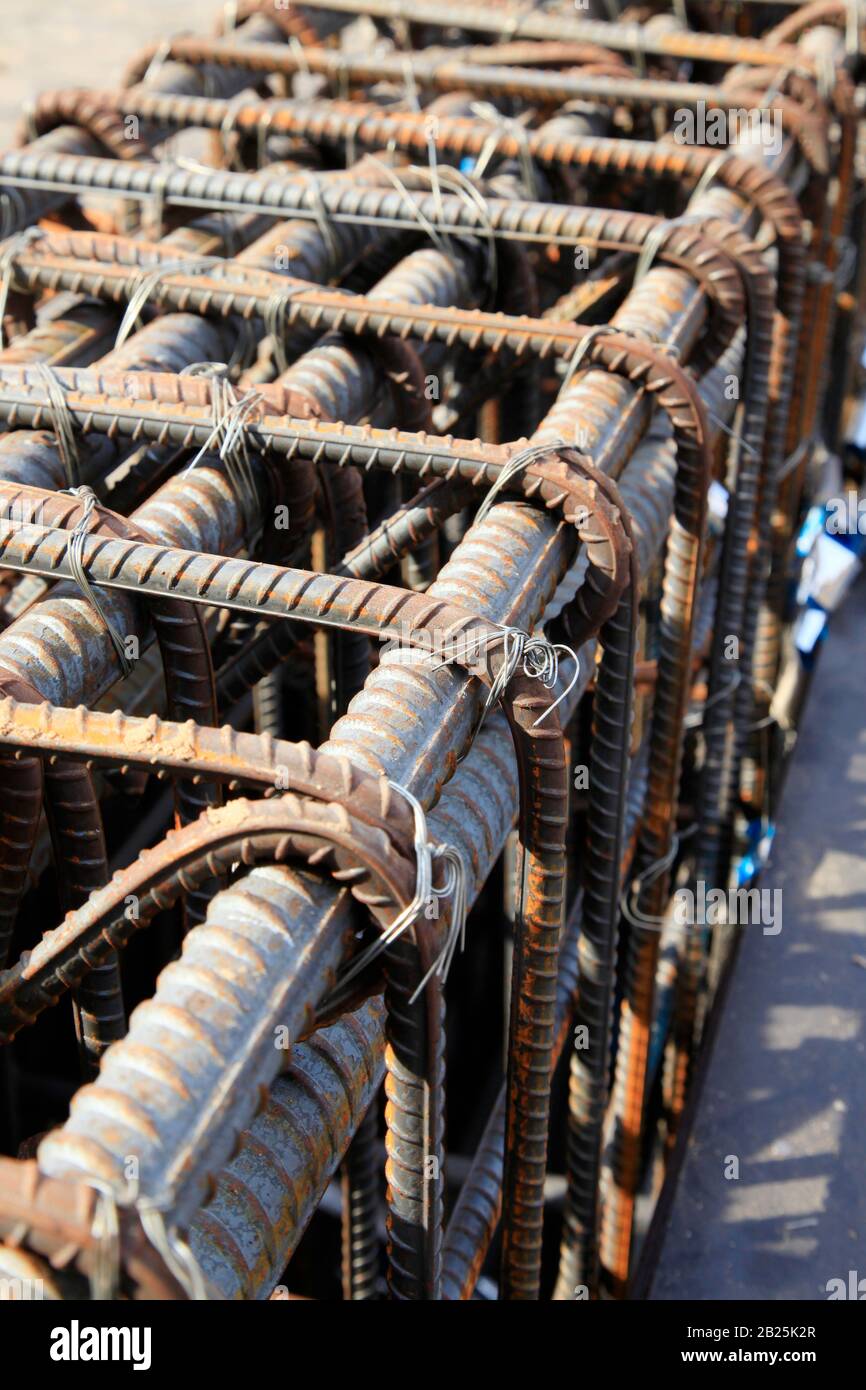 Steel grid on the construction site Stock Photo - Alamy