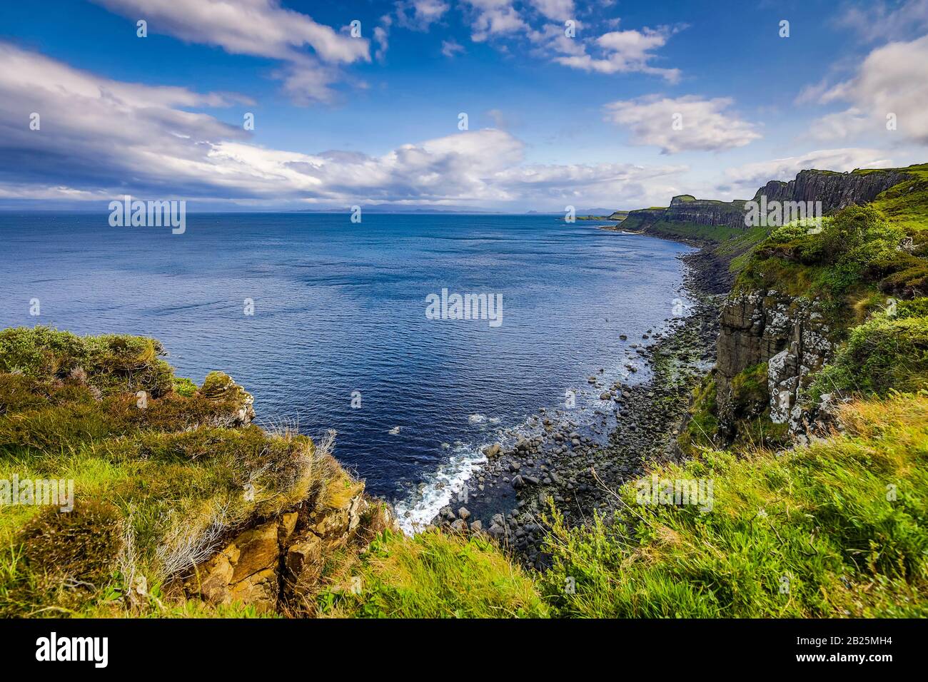 Waves breaking on coastal cliffs of Scotland Stock Photo - Alamy