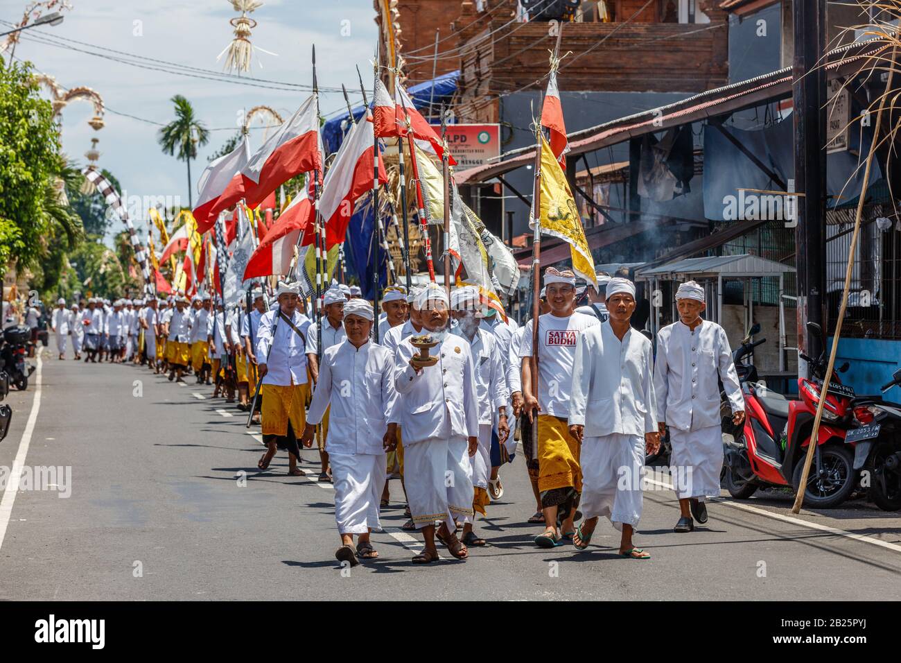 Procession of the Balinese Hindu during Kuningan celebration. Munggu ...