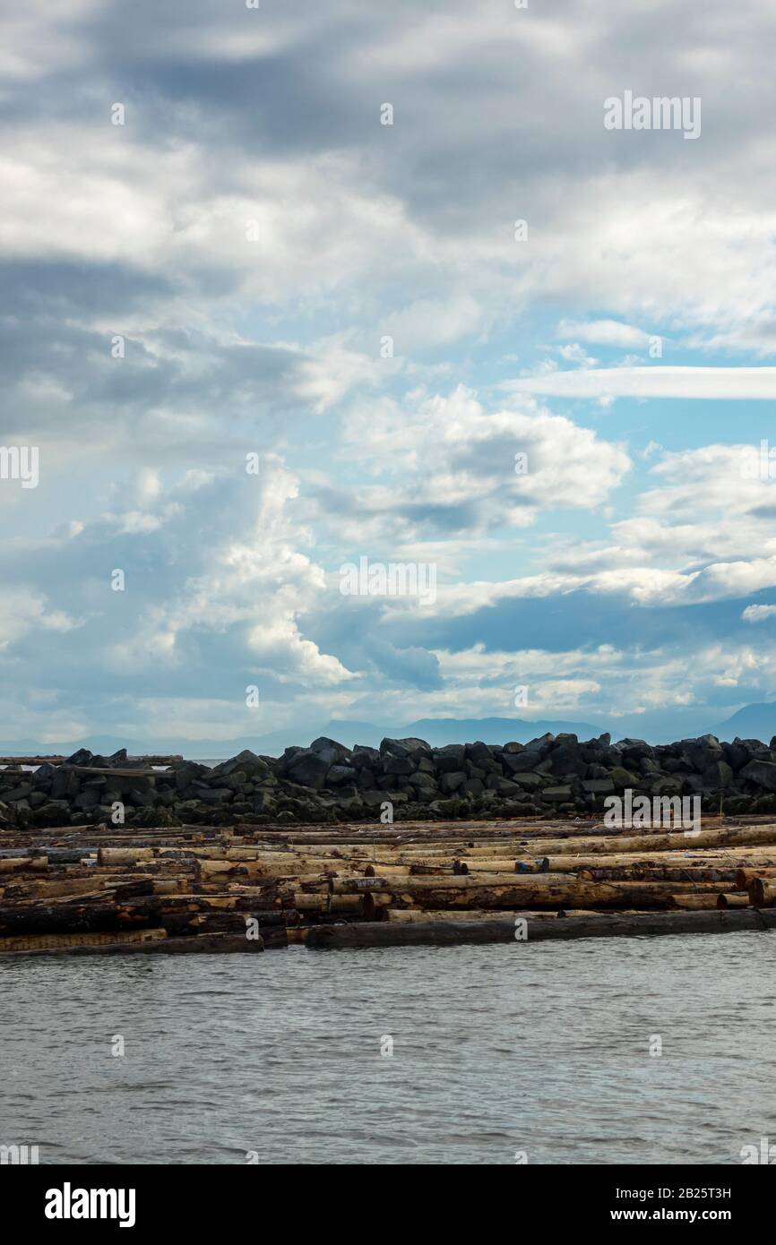 North Arm Jetty off Iona Island, Vancouver Stock Photo - Alamy