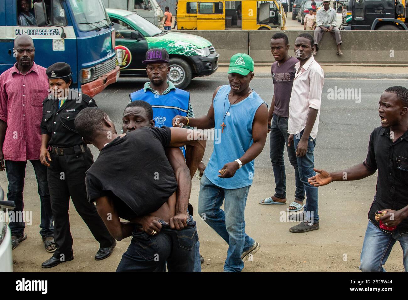 People Fighting On The Street Women Fighting Street Hi Res Stock