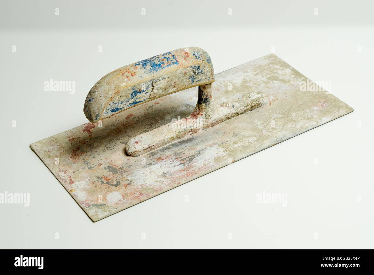 Smoothing trowel for applying and spreading mortar on walls, ceilings ...