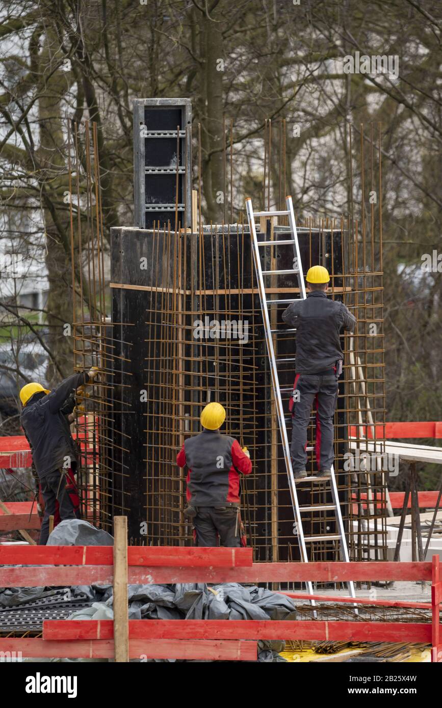 Concreting concreters hi-res stock photography and images - Alamy
