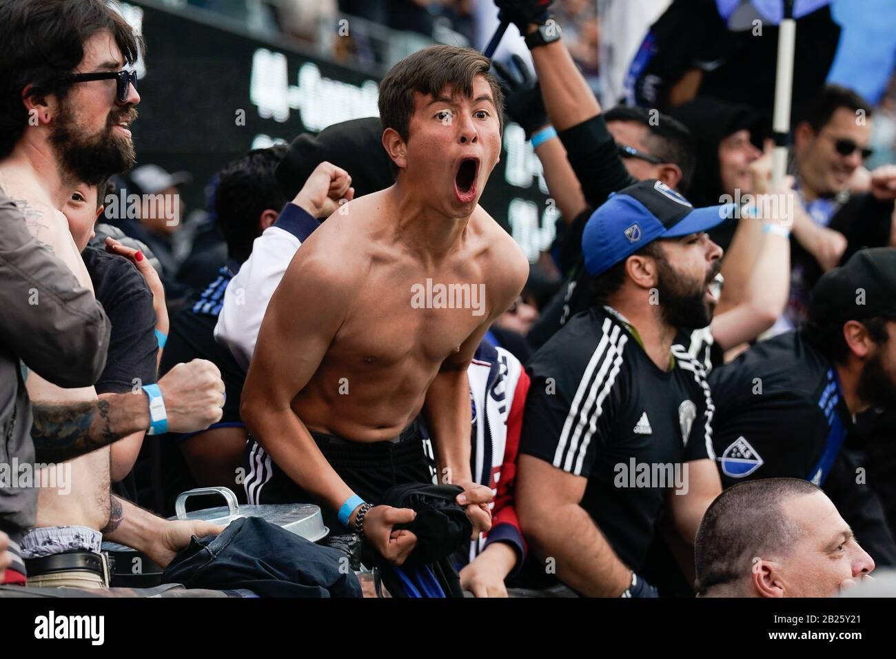 Toronto football club fans hi-res stock photography and images - Alamy