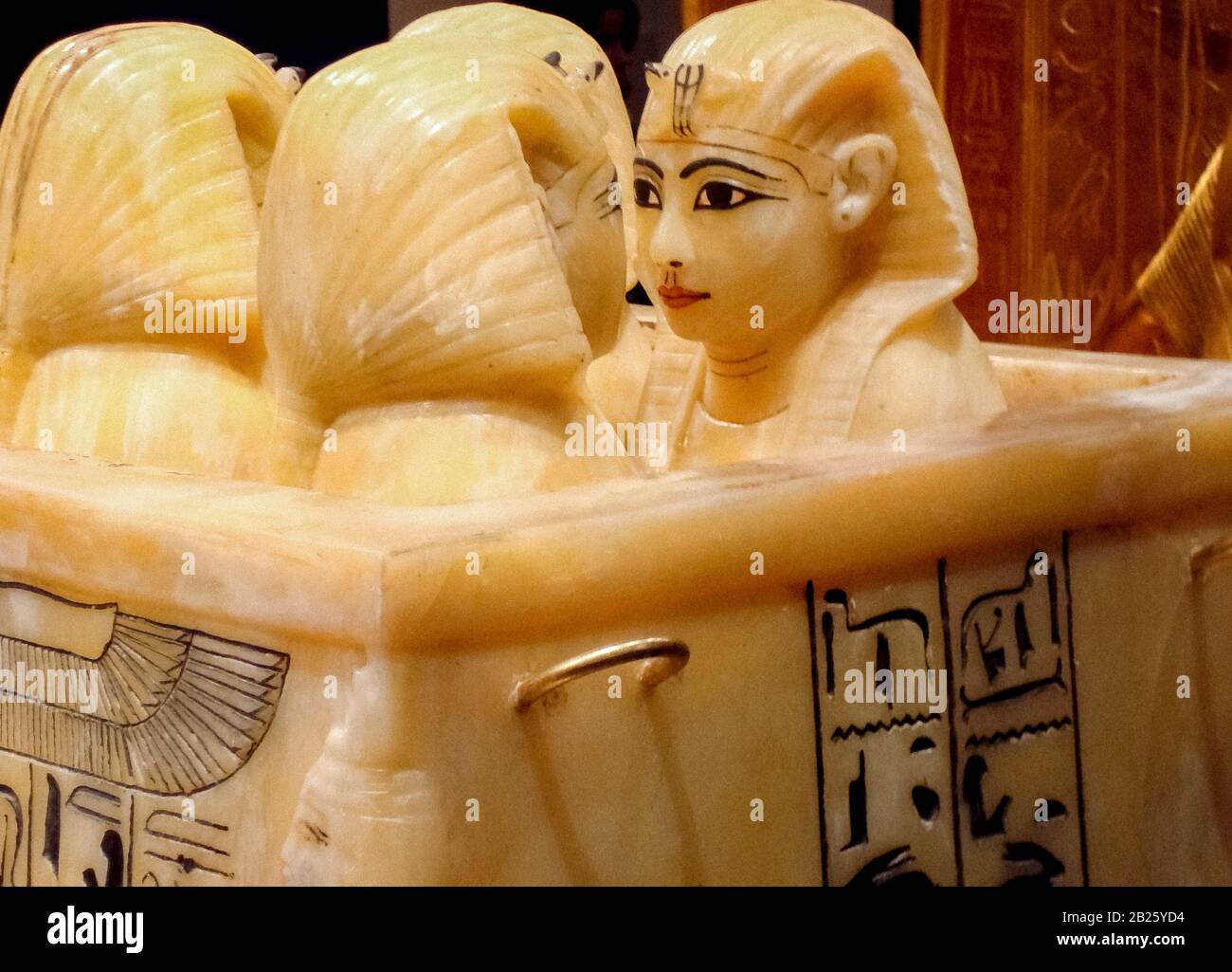 Canopic jar hi-res stock photography and images - Alamy