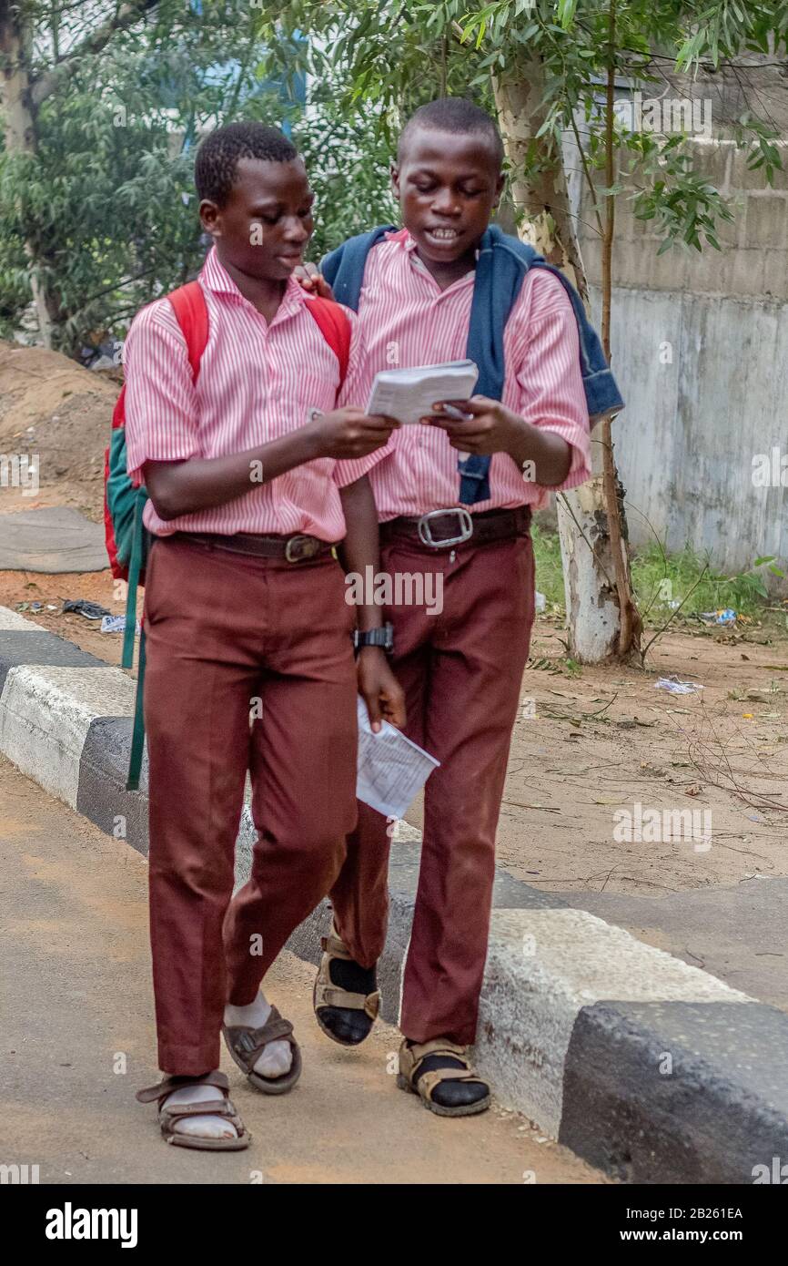 School uniform students hi-res stock photography and images - Alamy