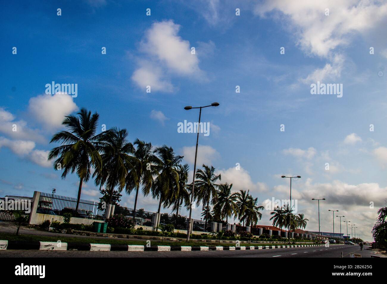 Sky trees and buildings hi-res stock photography and images - Alamy