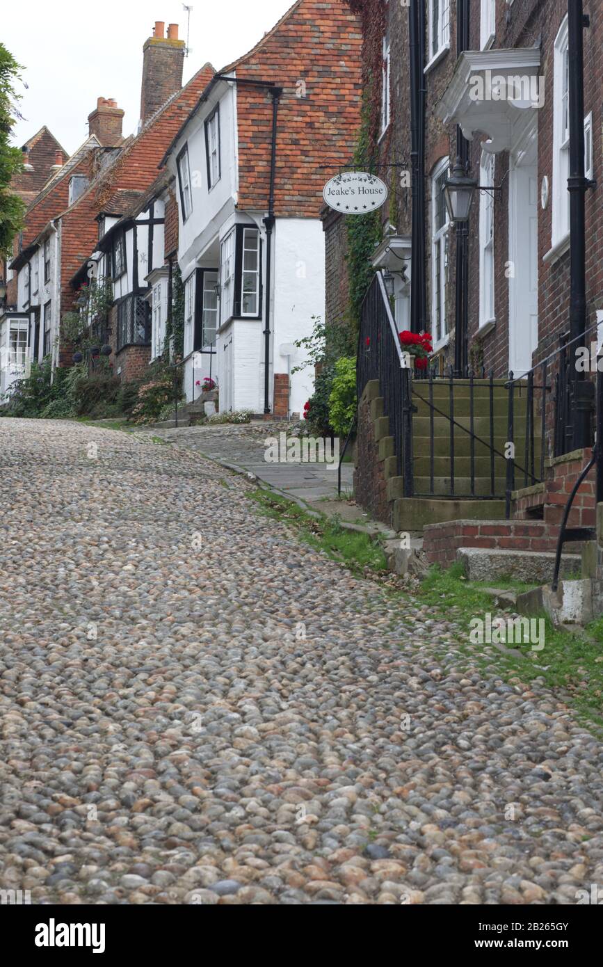 Mermaid street, cobbled street in Rye, East sussex Stock Photo - Alamy