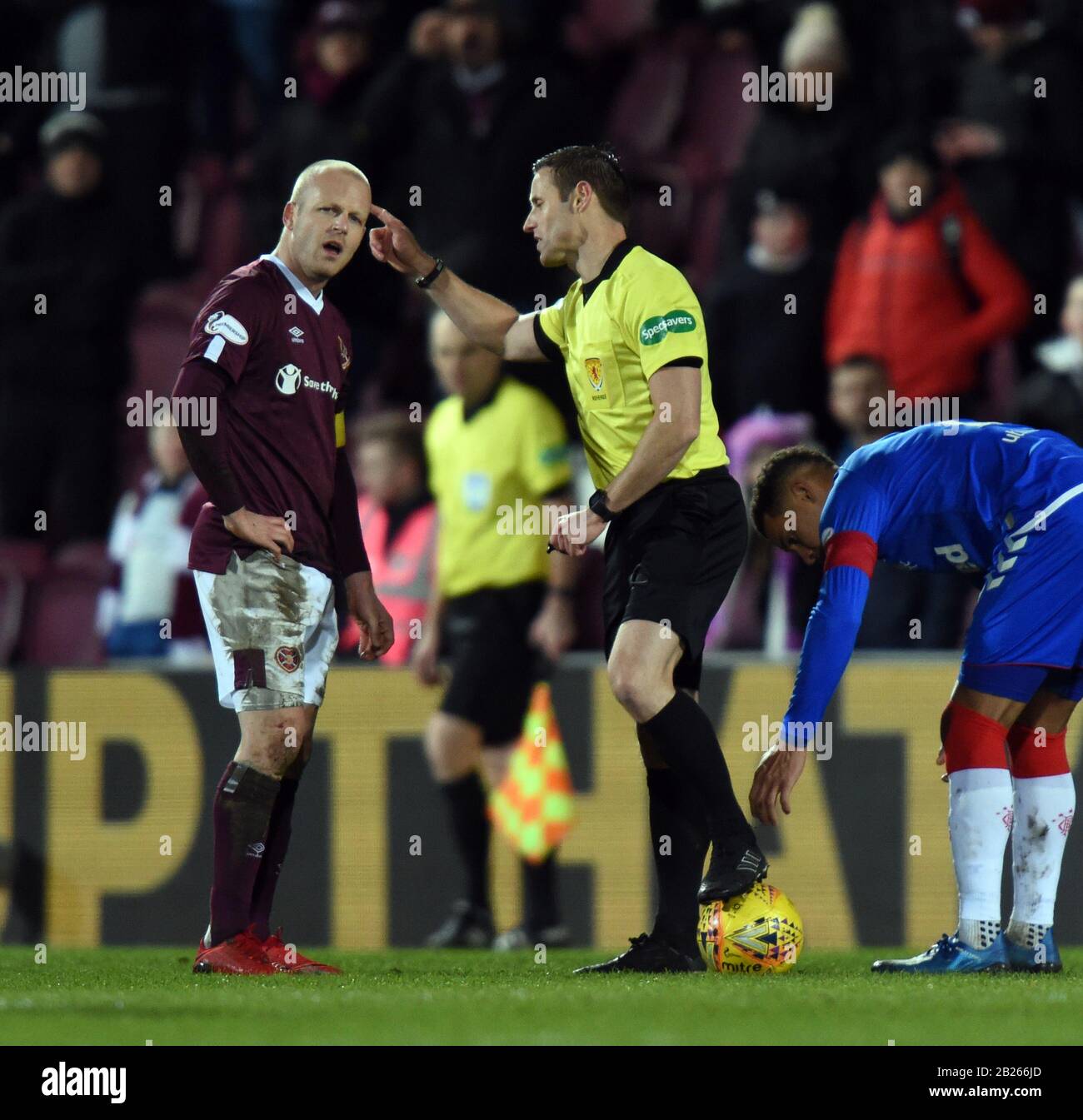 Captain referee hi-res stock photography and images - Alamy