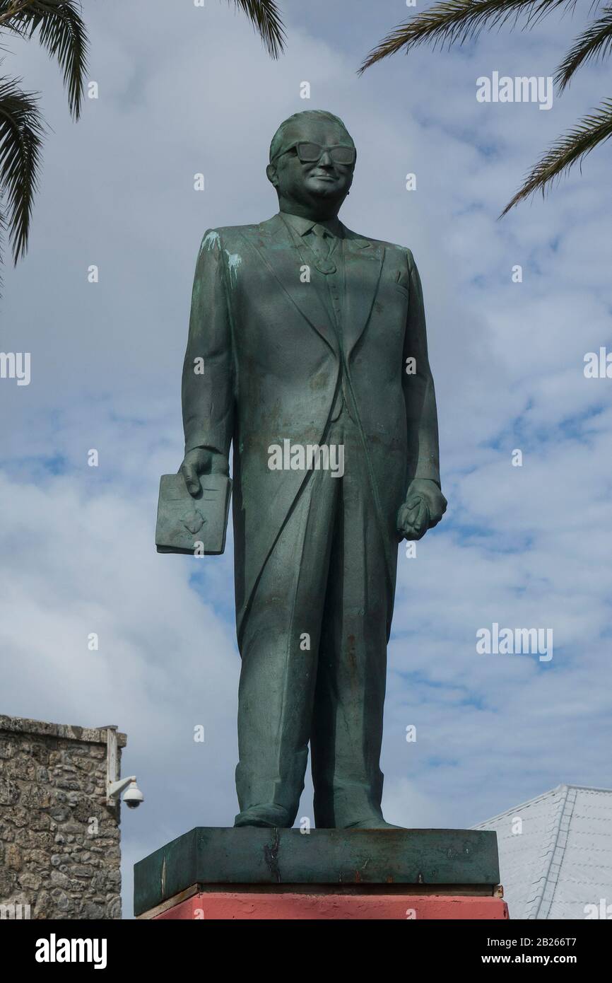 Curacao, Willemstad, Efrain Jongkheer statue Stock Photo - Alamy