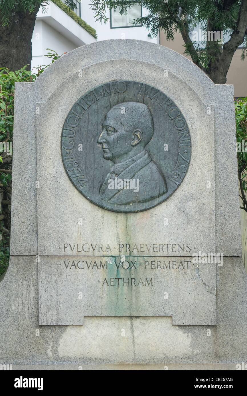 Memorial broadcast hi-res stock photography and images - Alamy