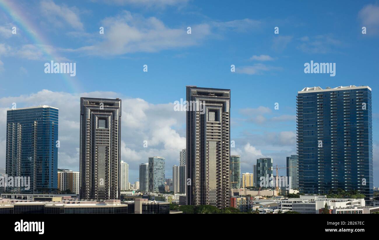 Downtown honolulu skyline hi-res stock photography and images - Alamy