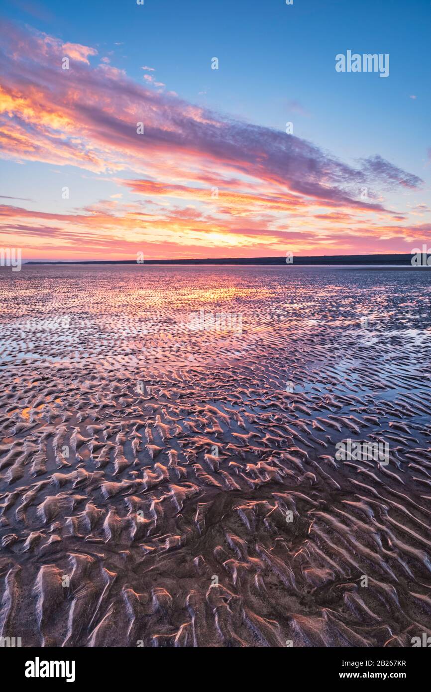 Dramatic sunset skies over the North Devon coast, romantic glow ...