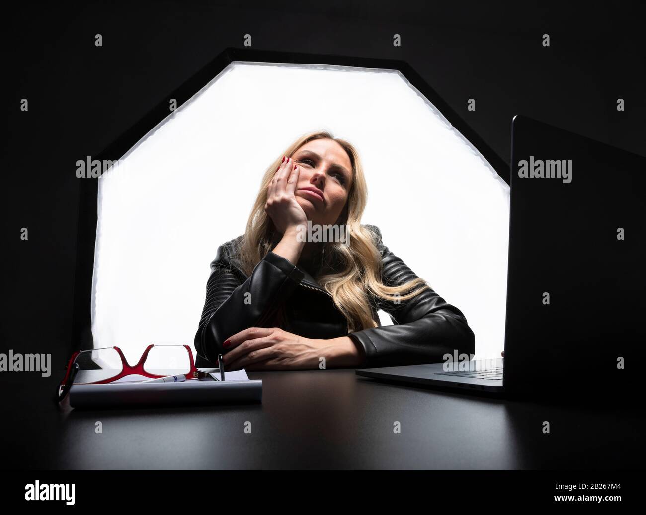 Woman working late hi-res stock photography and images - Alamy