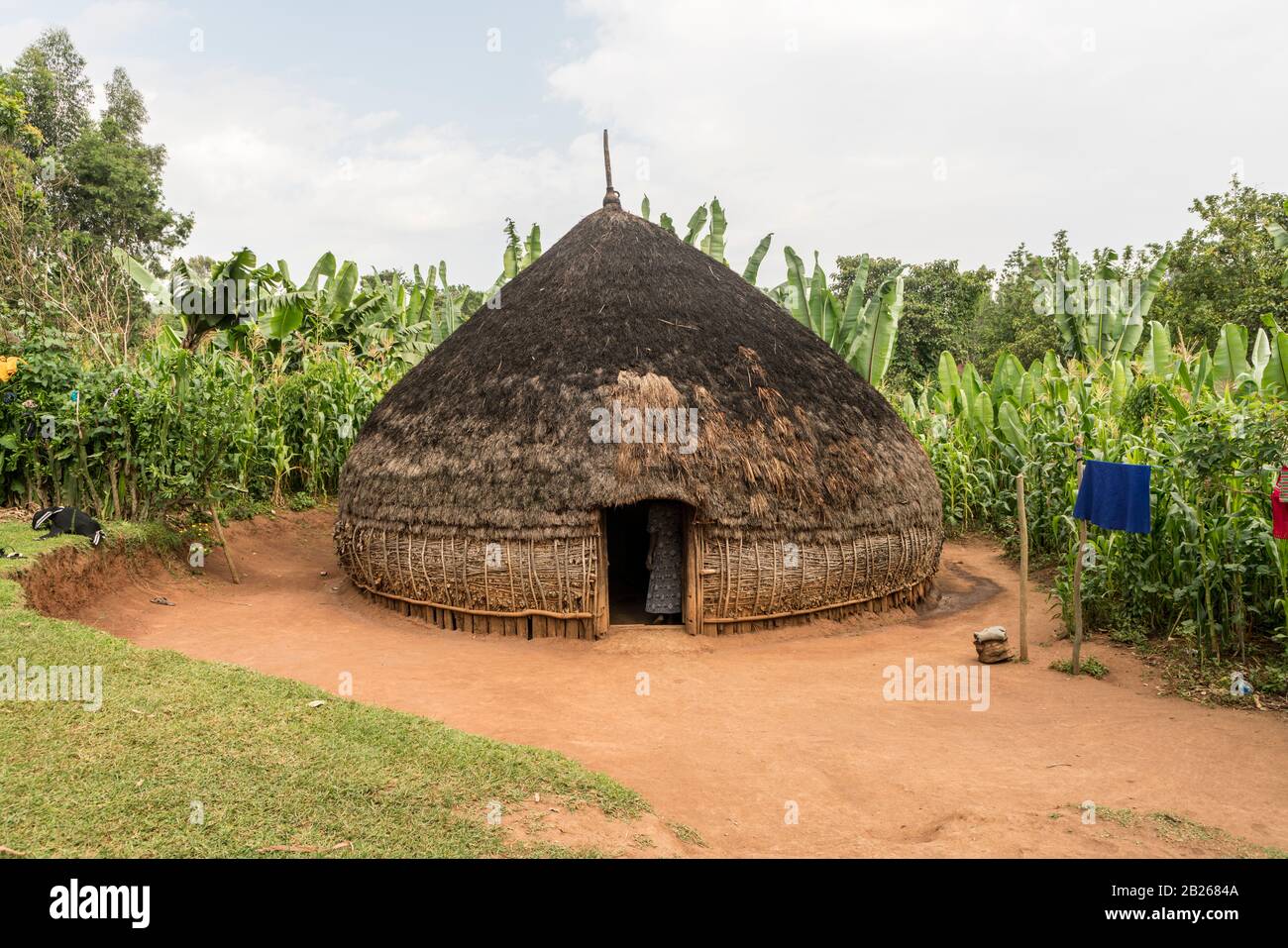 Traditional ethiopian hut tukul hi-res stock photography and images - Alamy
