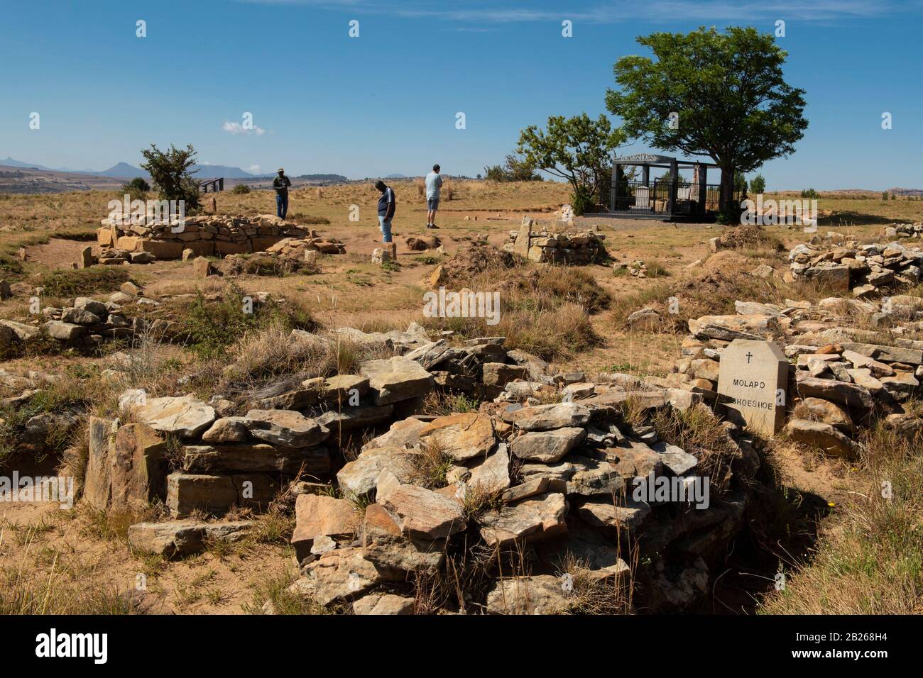 African cemetery hi-res stock photography and images - Alamy
