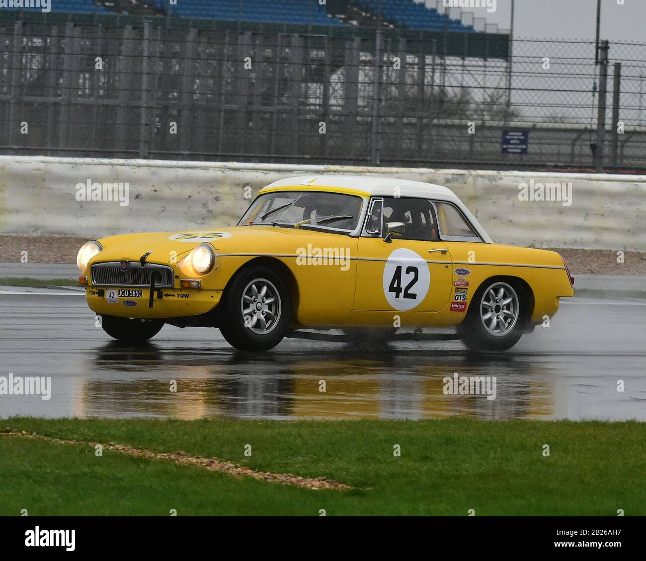 Tim Greenhill, MG B, Pomeroy Trophy, Vintage sports Car Club, VSCC ...