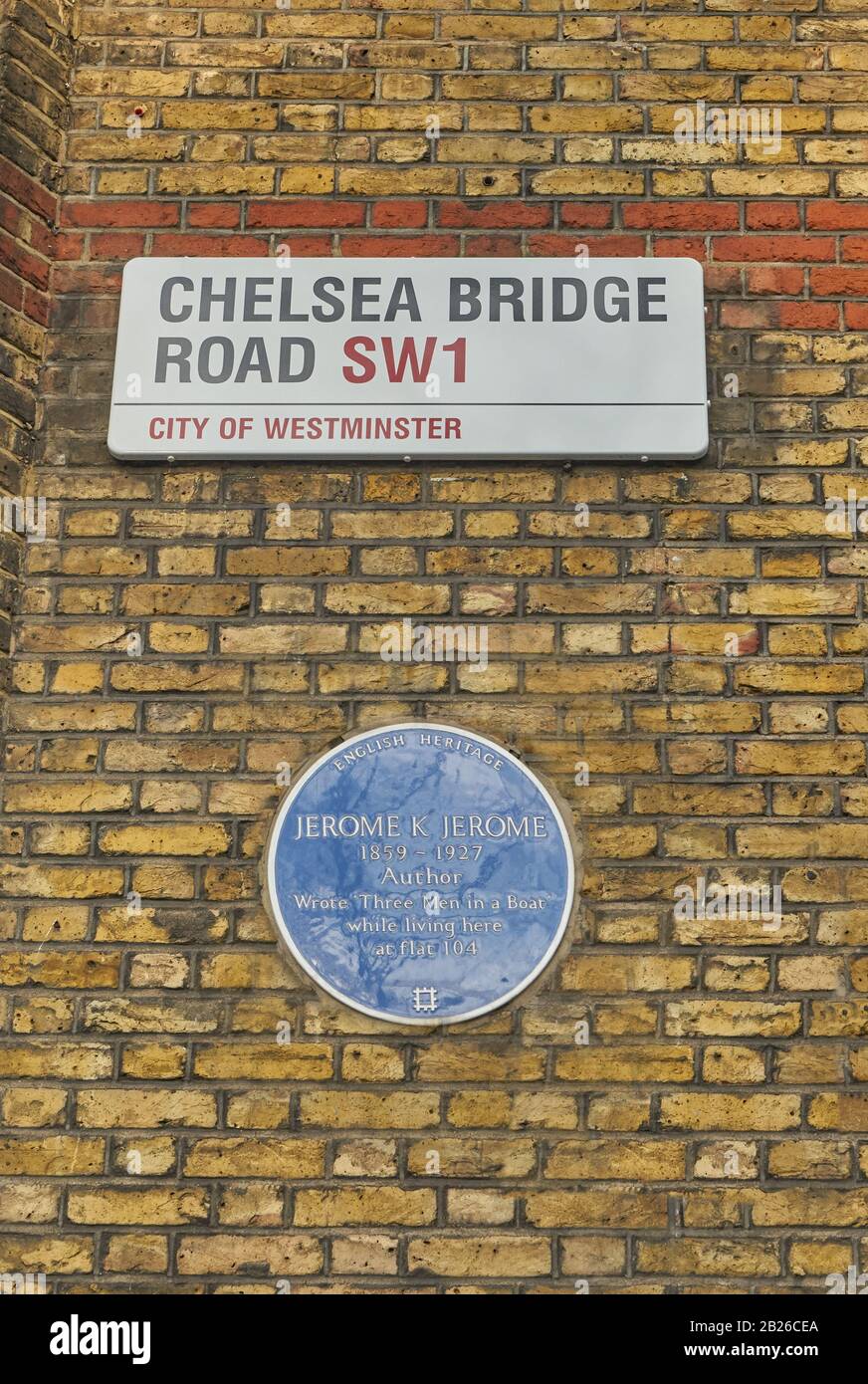 Chelsea bridge road hi-res stock photography and images - Alamy
